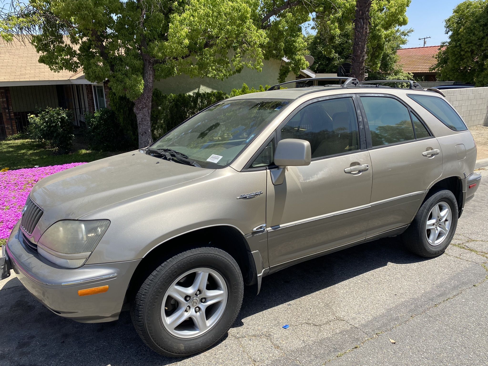 2000 Lexus Rx 300 for Sale in Riverside, CA - OfferUp