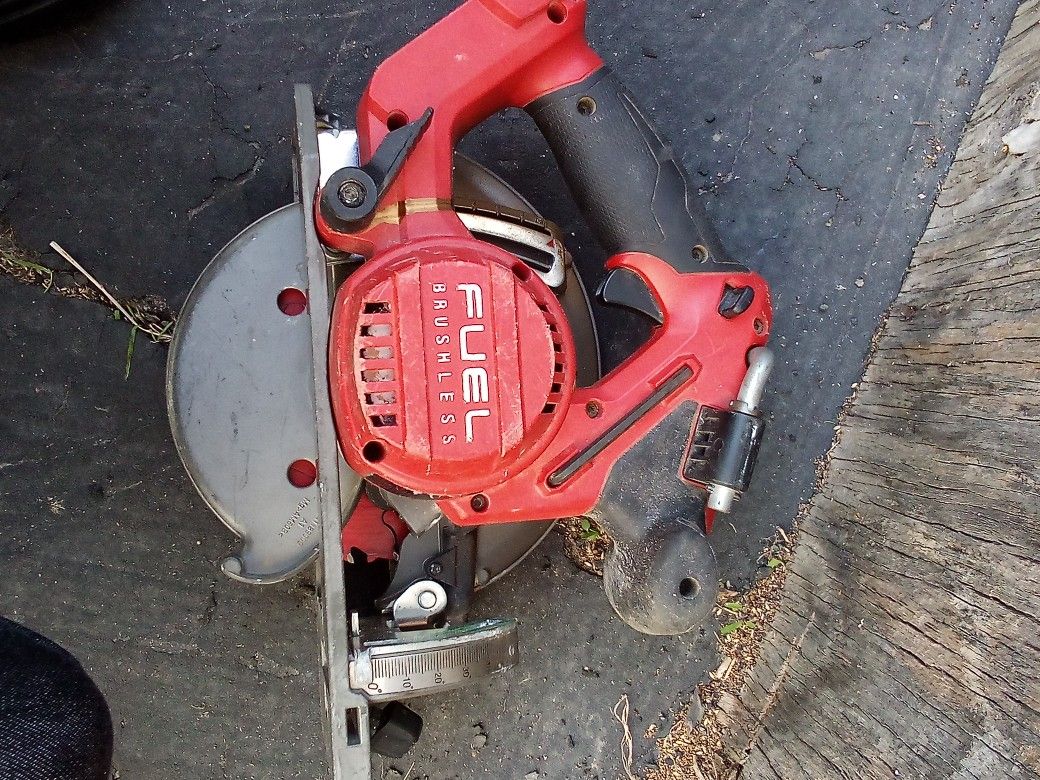 Milwaukee Skill Saw for Sale in Ventura, CA - OfferUp