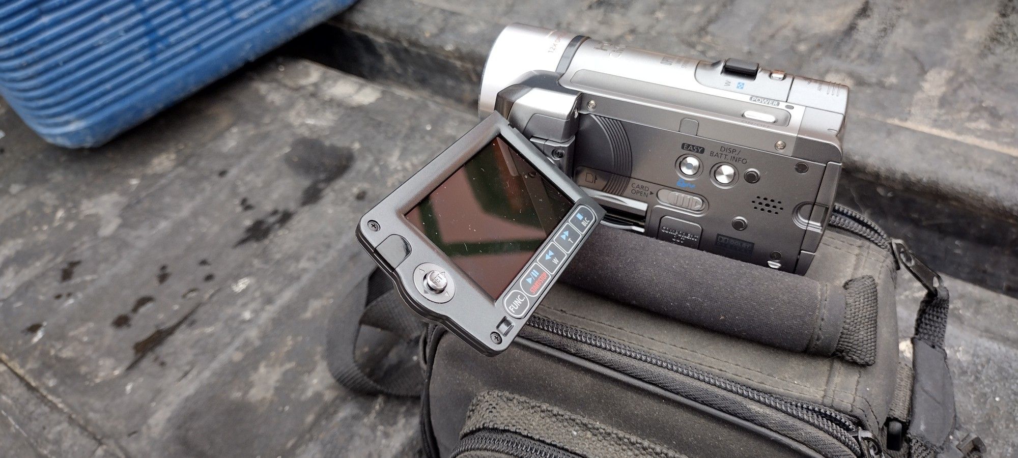 Canon Hf100