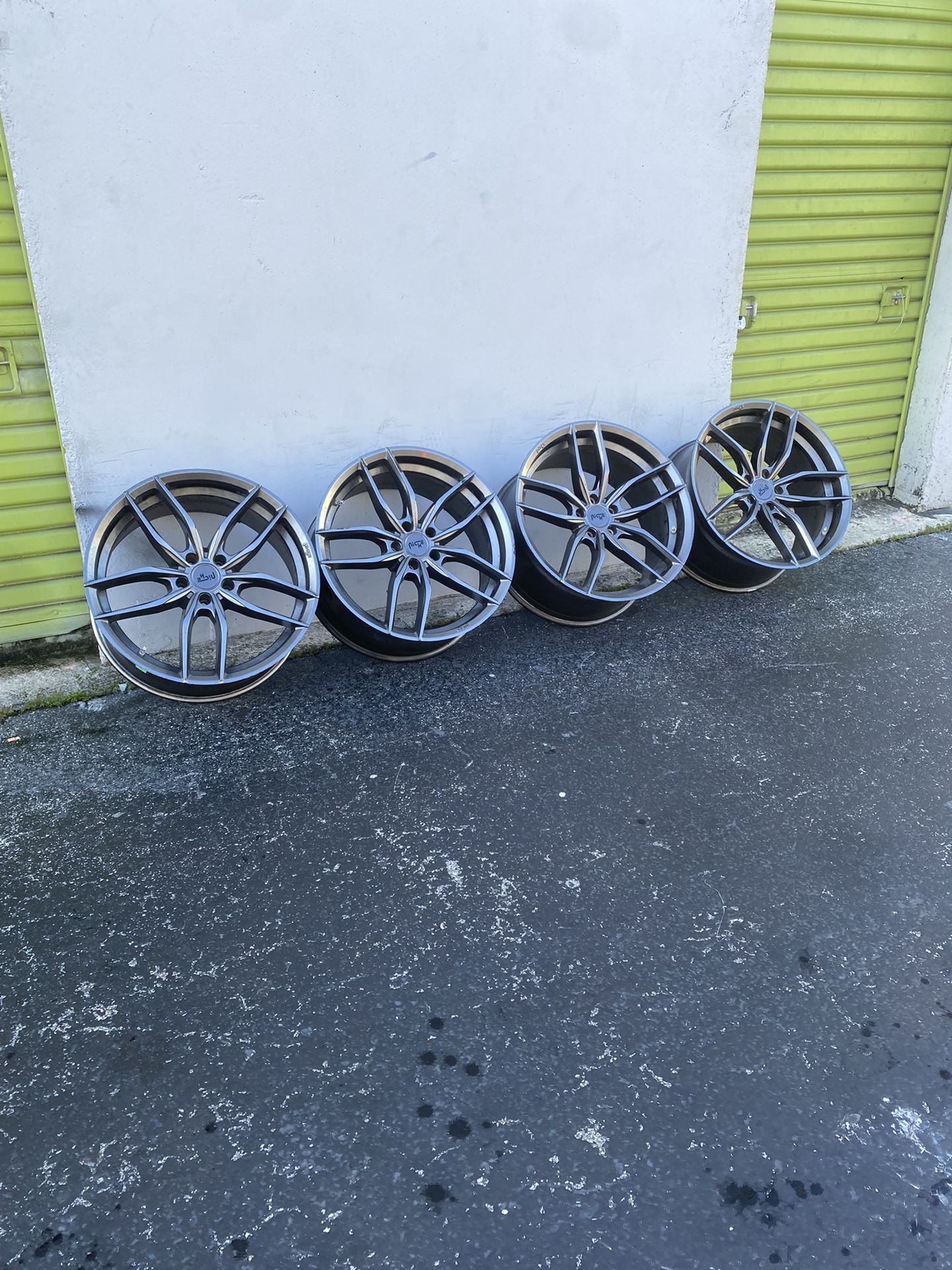 20 Inch Staggered Niche M209 5x114.3 Rims for Sale in Hialeah, FL - OfferUp