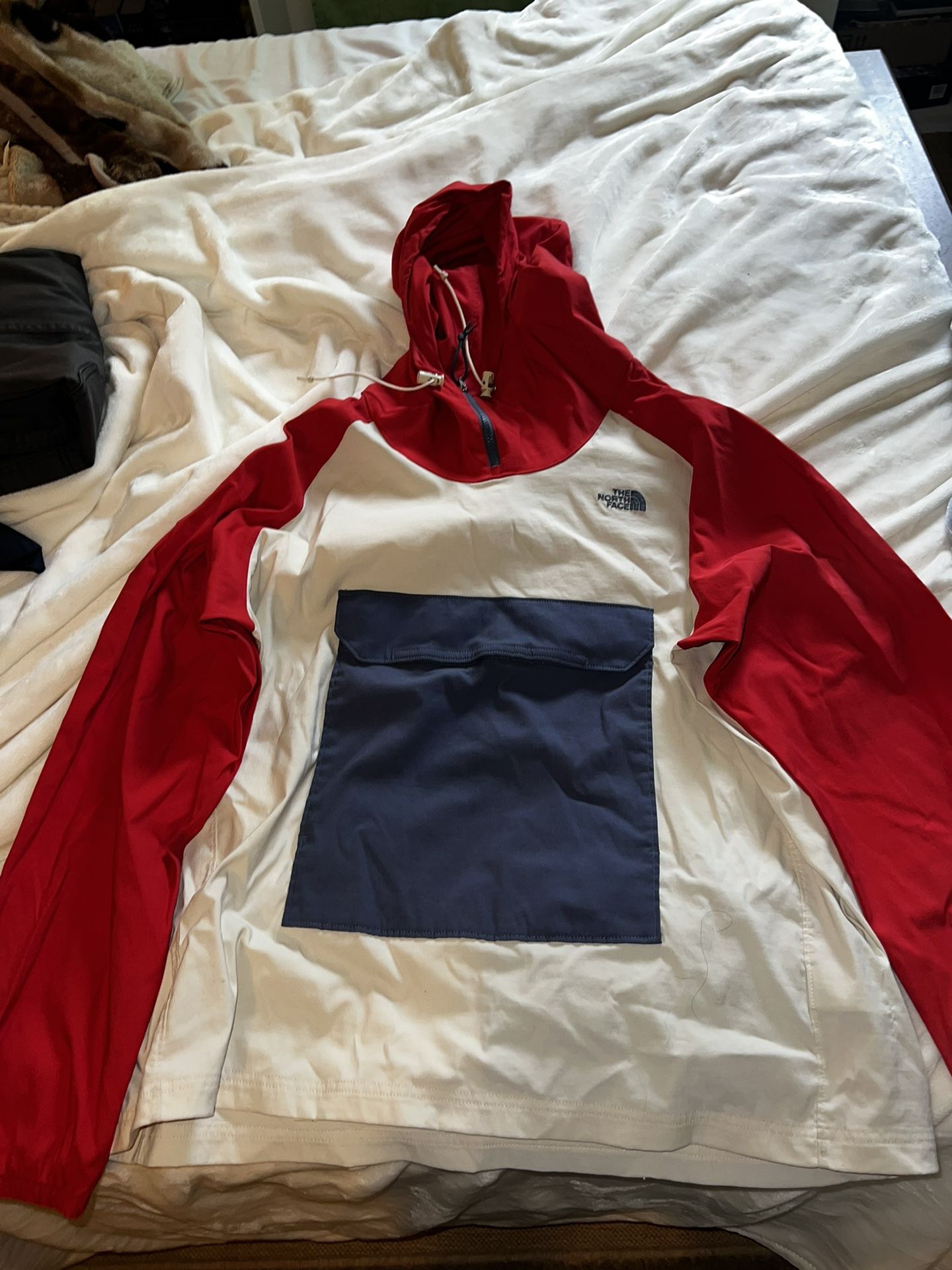 The North Face Windbreaker for Sale in Beaverton, OR - OfferUp