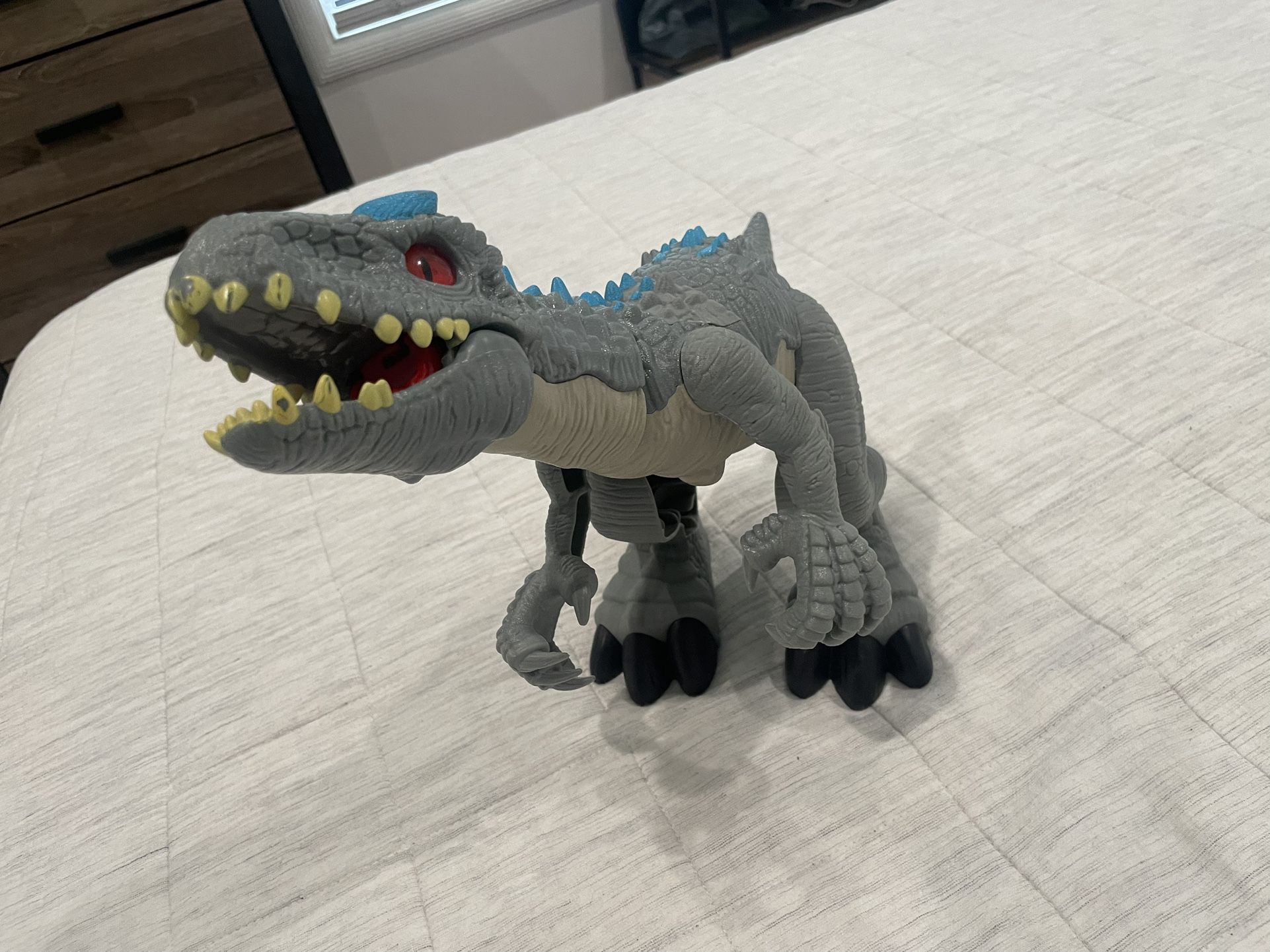 Jurassic World Indominus Rex Dinosaur Toy with Thrashing Action ...