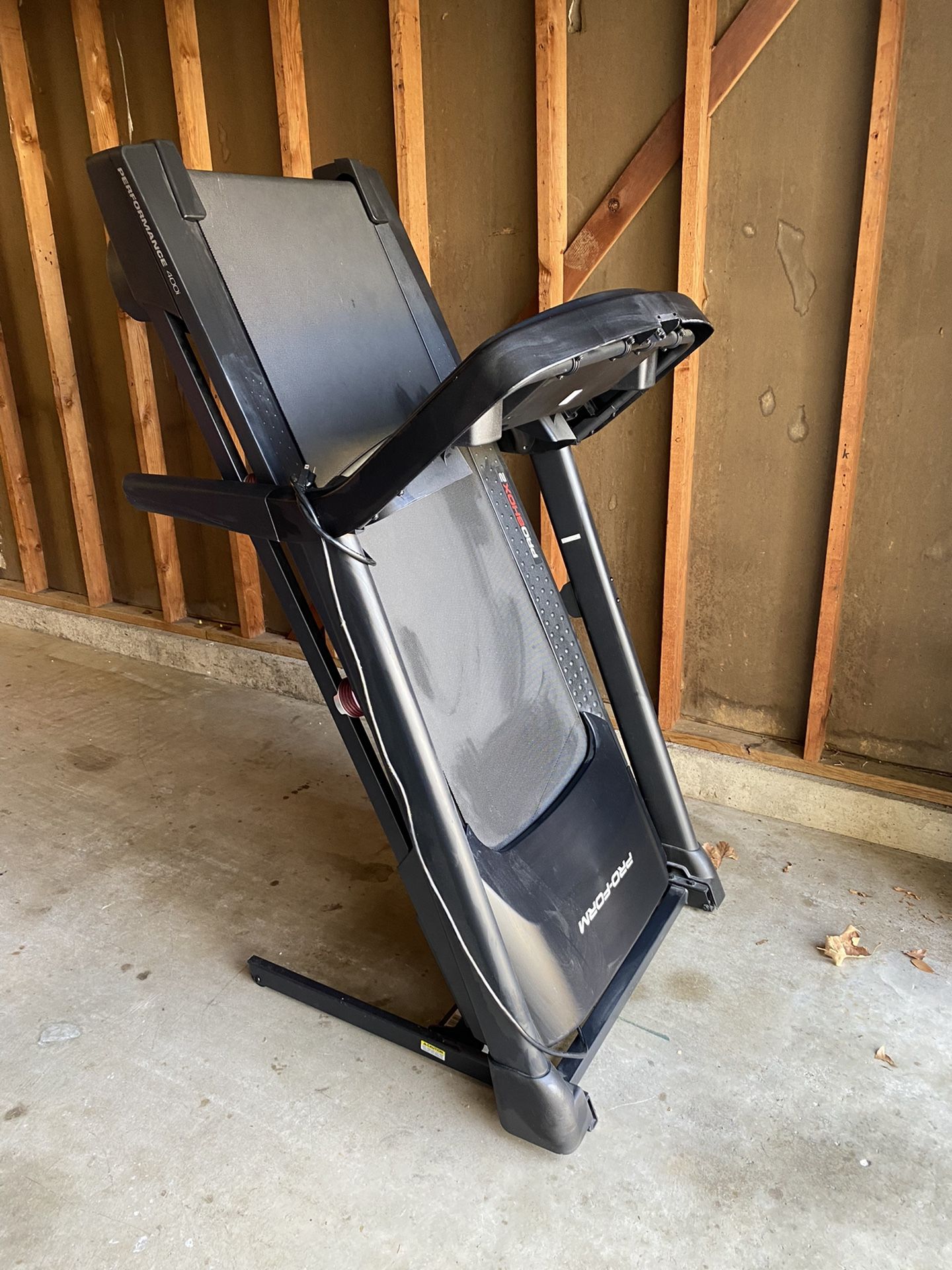 Proform PFTL59515 Performance 400i Treadmill ($250) for Sale in San ...