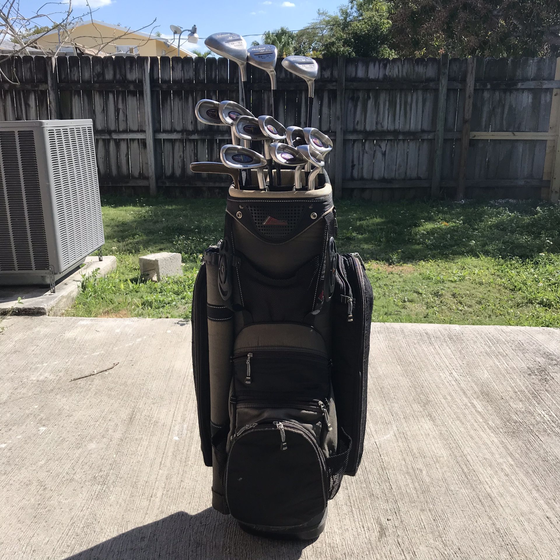 Cleveland Vas 792 RH Complete Golf Club Set - Bag, Irons, Driver, 3&5 ...