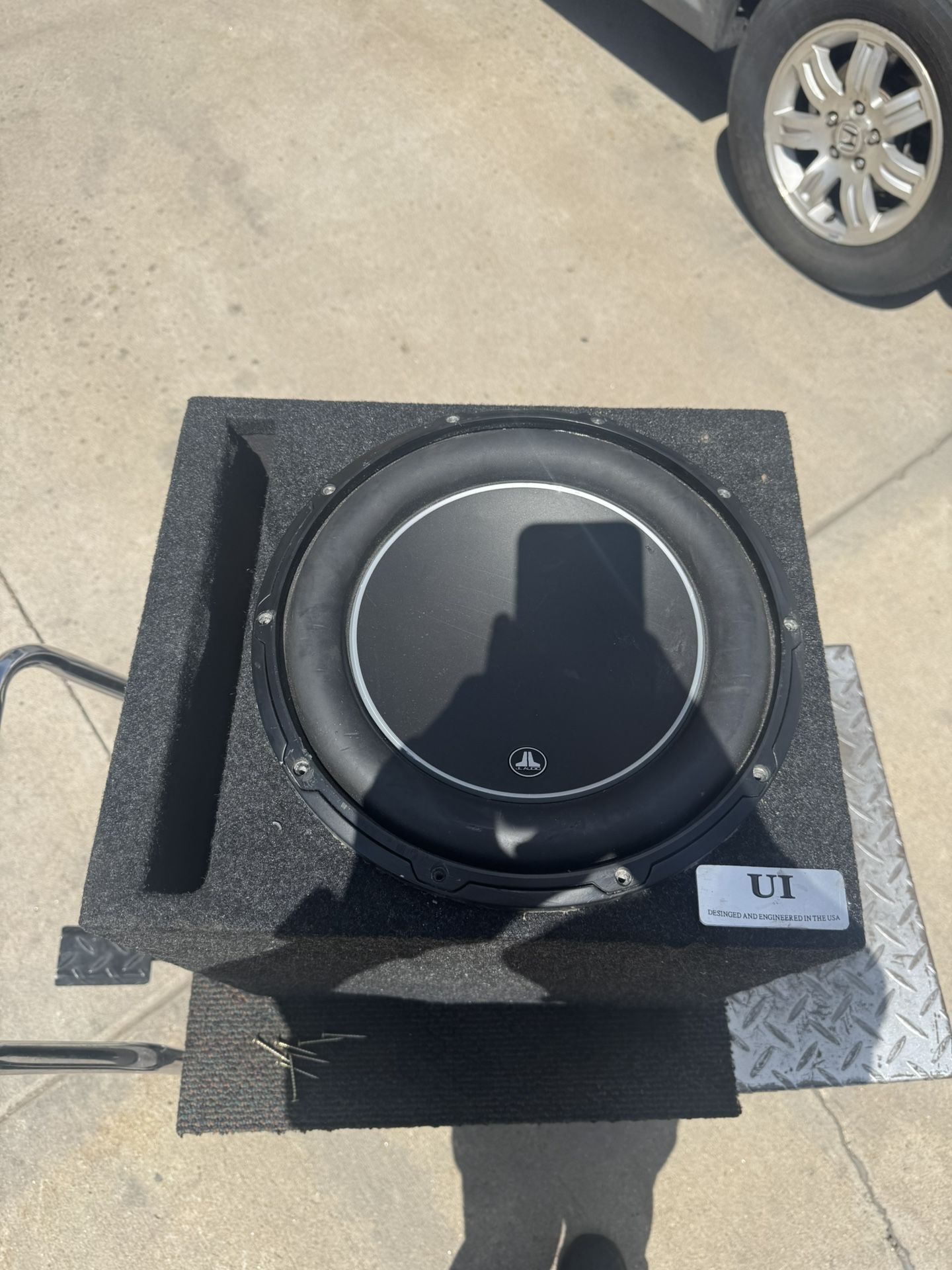 JL Audio W6 Subwoofer in a single ported box for Sale in Denver, CO ...