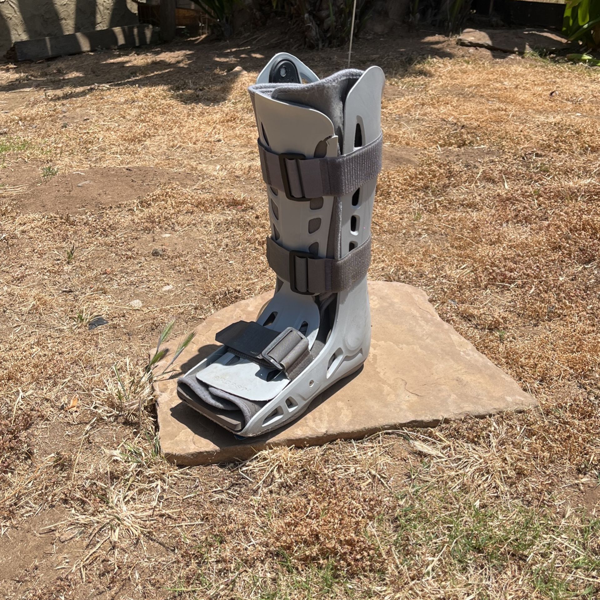Aircast Boot for Sale in Encinitas, CA - OfferUp