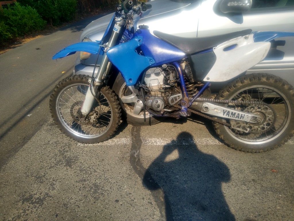 Yz 400 F Yamaha Dirt Bike for Sale in Seattle, WA - OfferUp