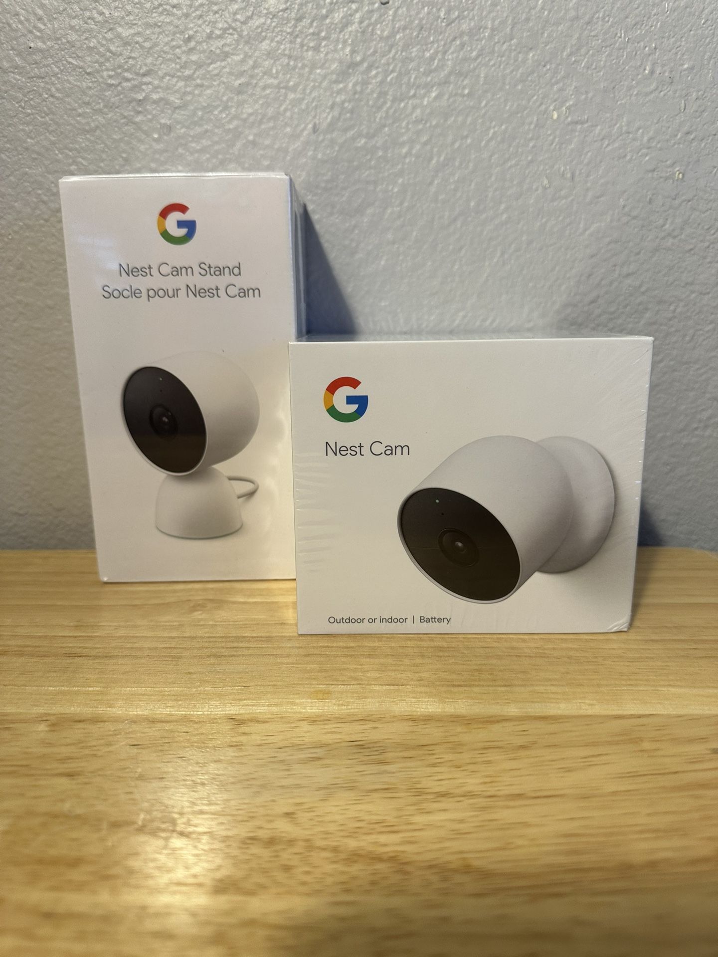Google Nest Cam and Nest Cam Stand Bundle for Sale in Gilbert, AZ - OfferUp