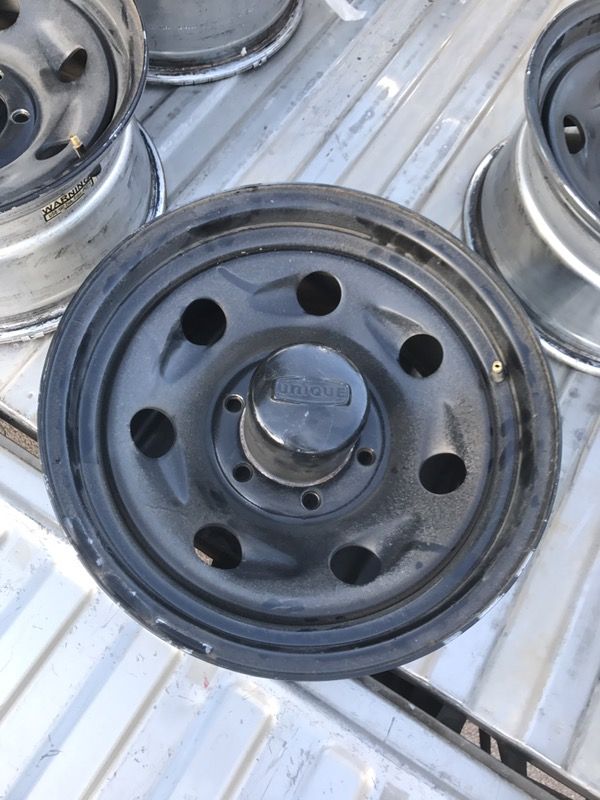 16 inch truck rims (6 lug Chevy) for Sale in Chandler, AZ - OfferUp