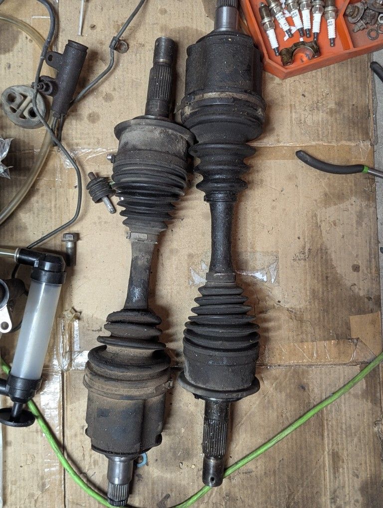 1996 to 2002 3rd Gen 4Runner Front CV Axles for Sale in Las Vegas, NV ...