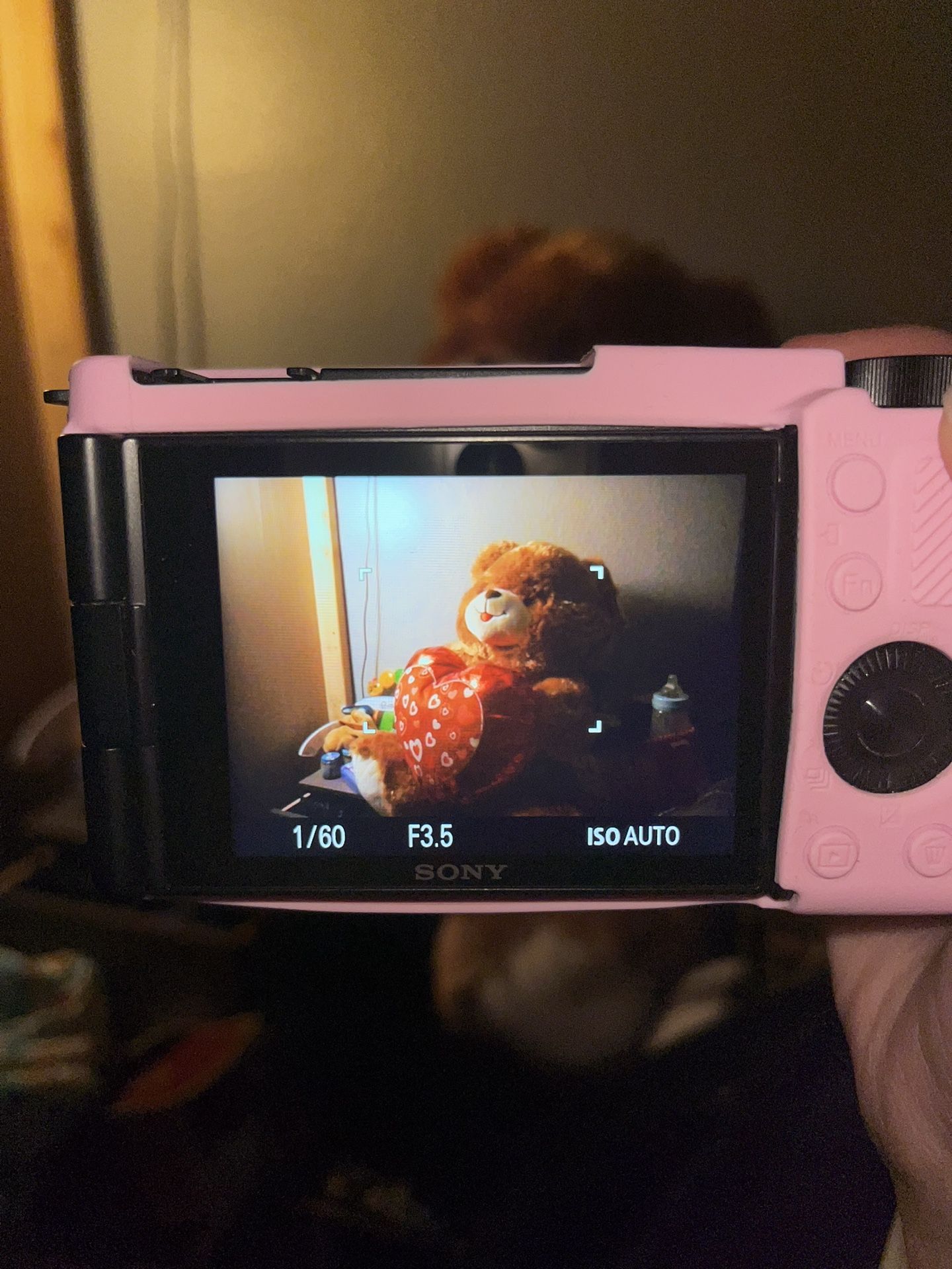 Sony ZVE10 Camera for Sale in Riverside, CA - OfferUp