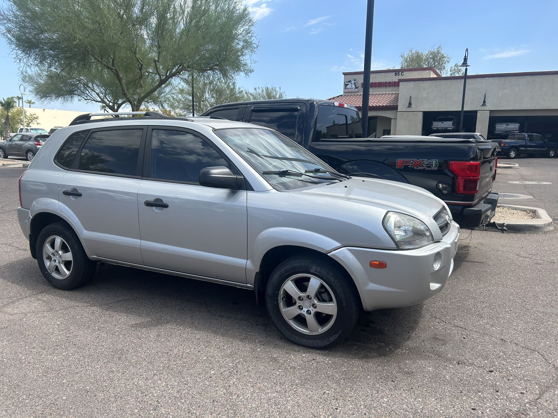 2008 Hyndai Tuscon for Sale in Chandler, AZ - OfferUp