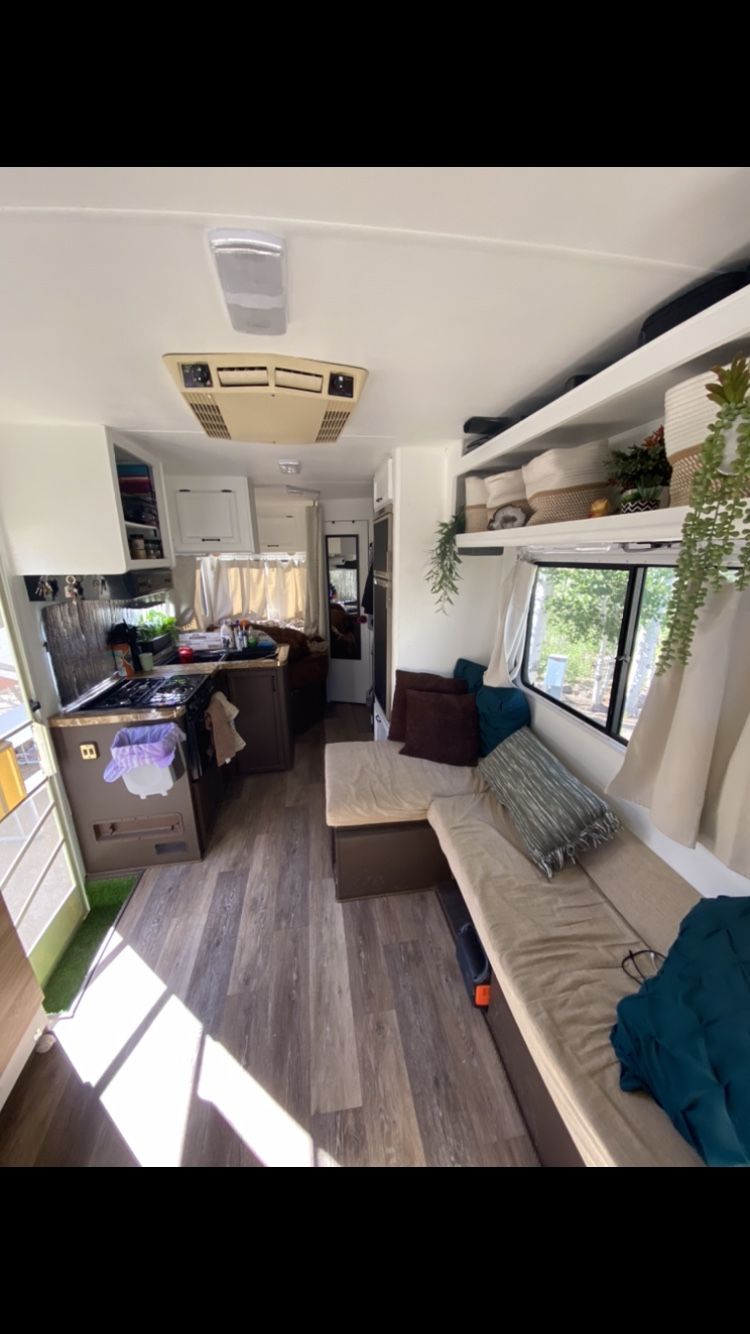 Ford Tioga Montara Class C rV for Sale in Temecula, CA - OfferUp
