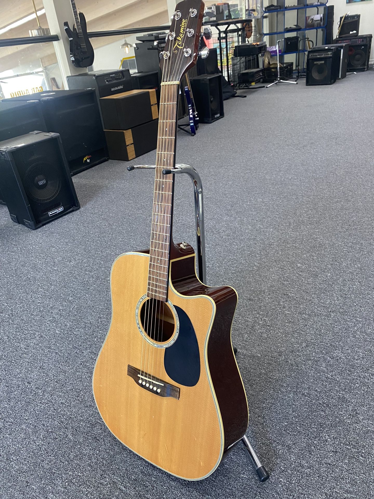 TakaMine 6-String for Sale in Salem, OR - OfferUp