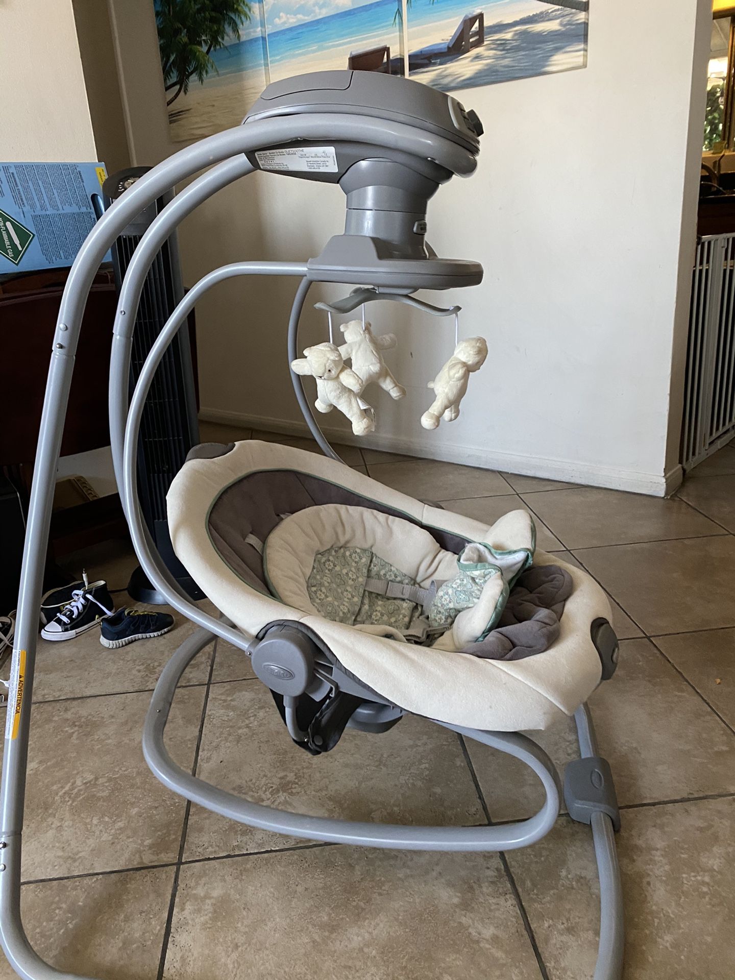 Graco Swing And Rocker for Sale in Los Angeles, CA - OfferUp