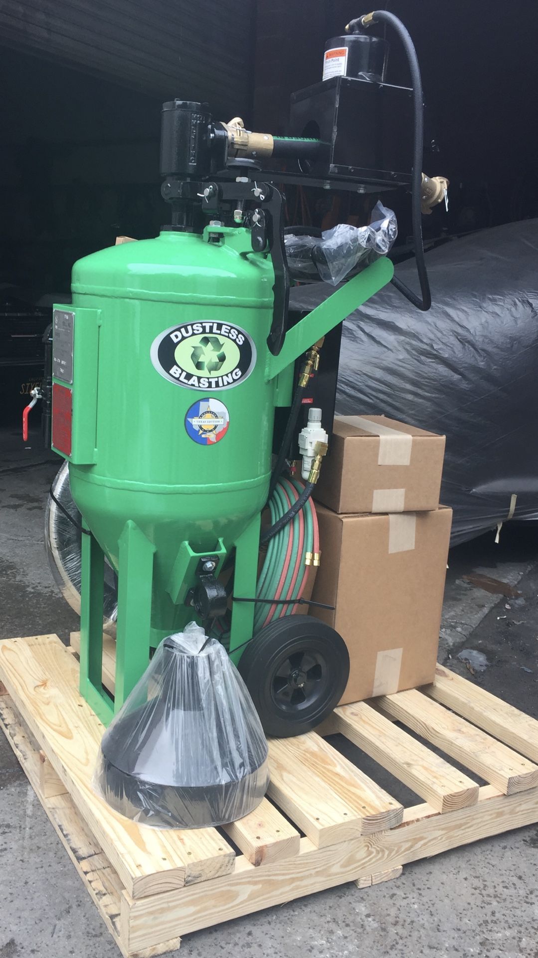 Dustless Blaster DB225 for Sale in Los Angeles, CA - OfferUp