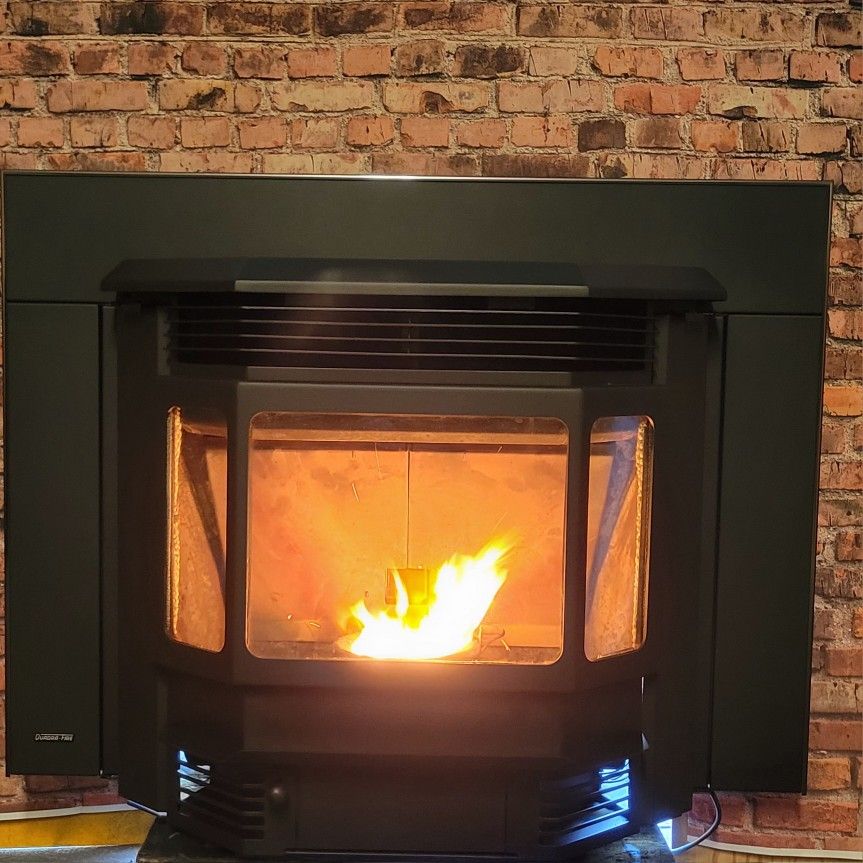 Quadra-Fire Classic Bay Pellet Insert CB 1200 for Sale in Tacoma, WA ...