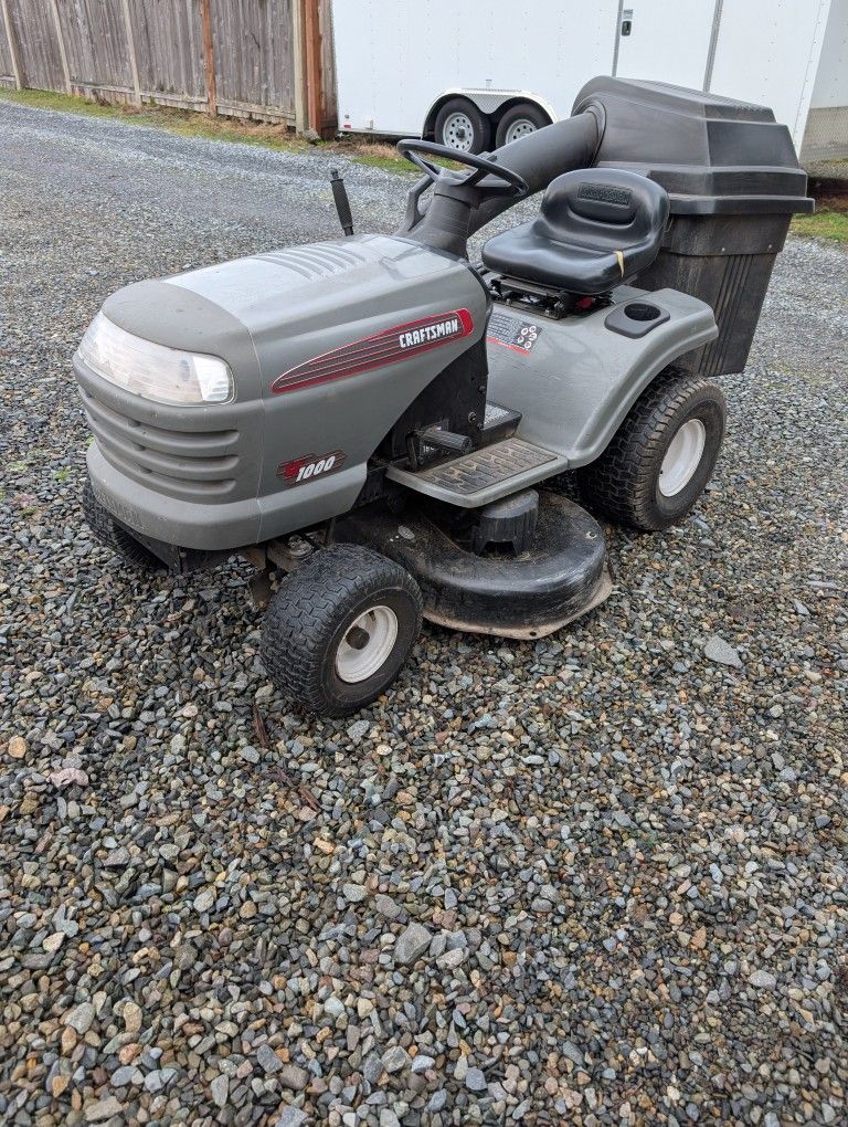 Craftsman LT 1000 Riding Mower for Sale in Edgewood, WA - OfferUp