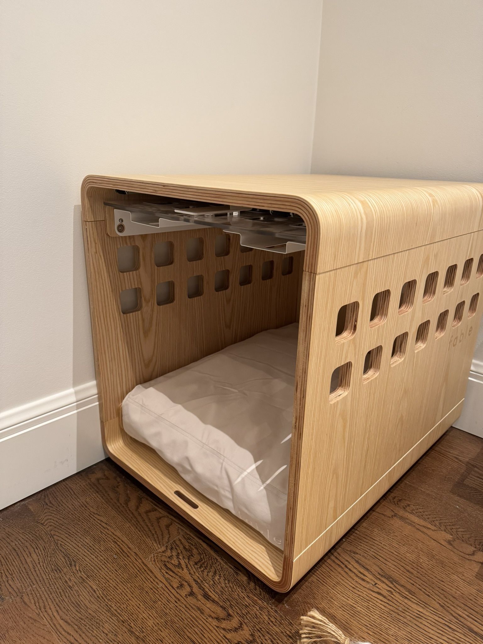 Fable Wooden Dog Crate for Sale in Santa Monica, CA - OfferUp