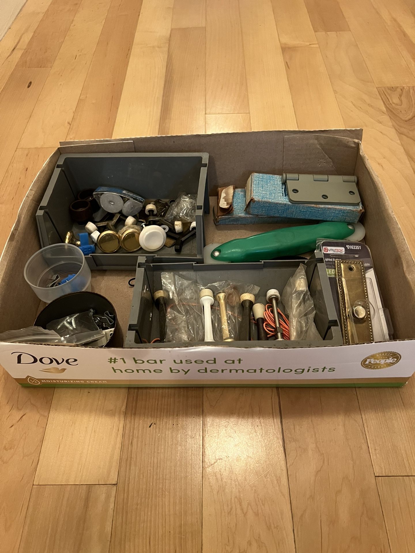 LOTS OF TOOLS, WRENCHES, DRILL BIDS, ,,,,CRAFTSMAN for Sale in Miami ...