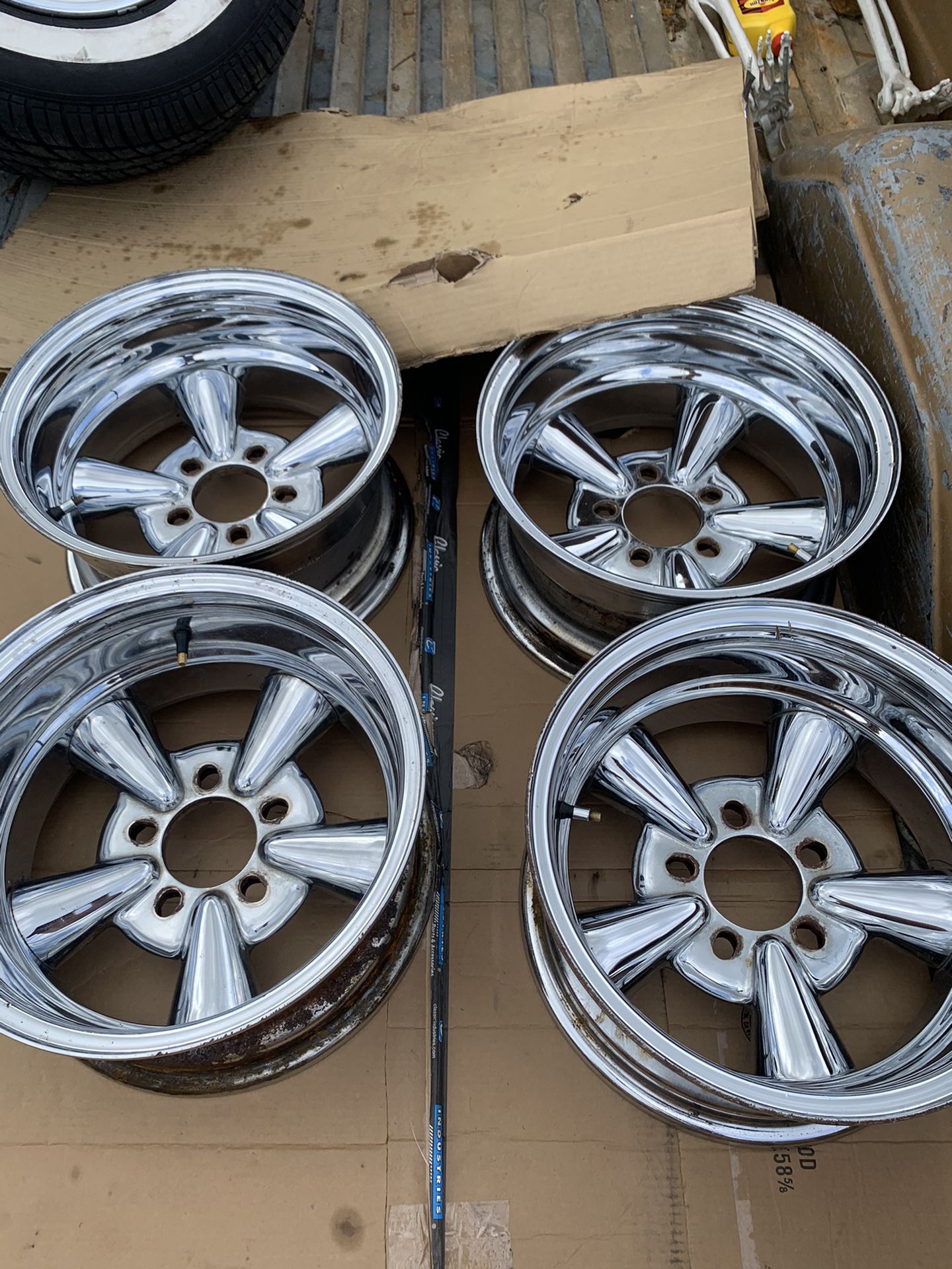 14” supreme wheels for Sale in Houston, TX - OfferUp