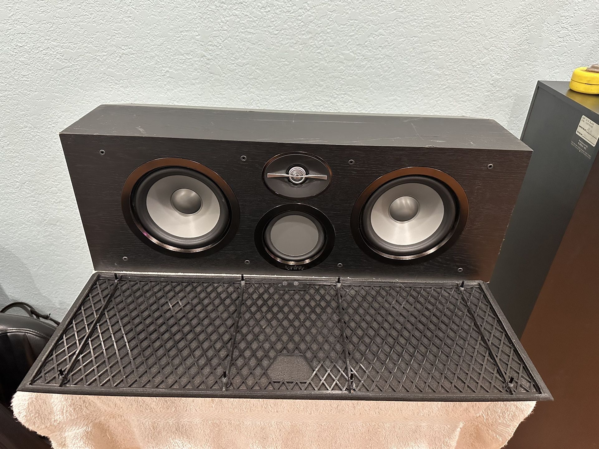 Infinity Reference RC263 Center channel speaker for Sale in San Jose ...