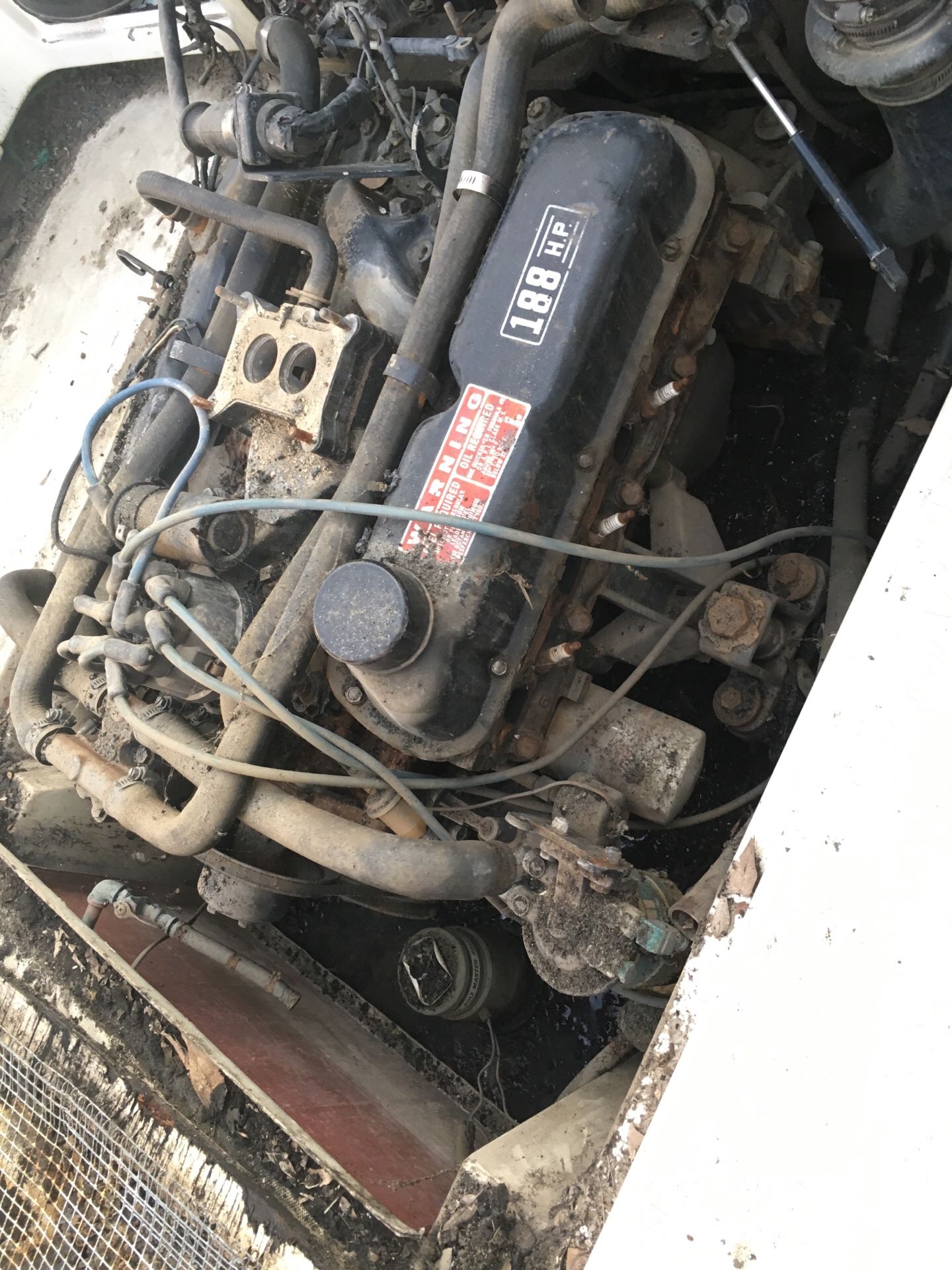302 MerCruiser 188 hp out of boat used motor $500 for Sale in Lakeside ...