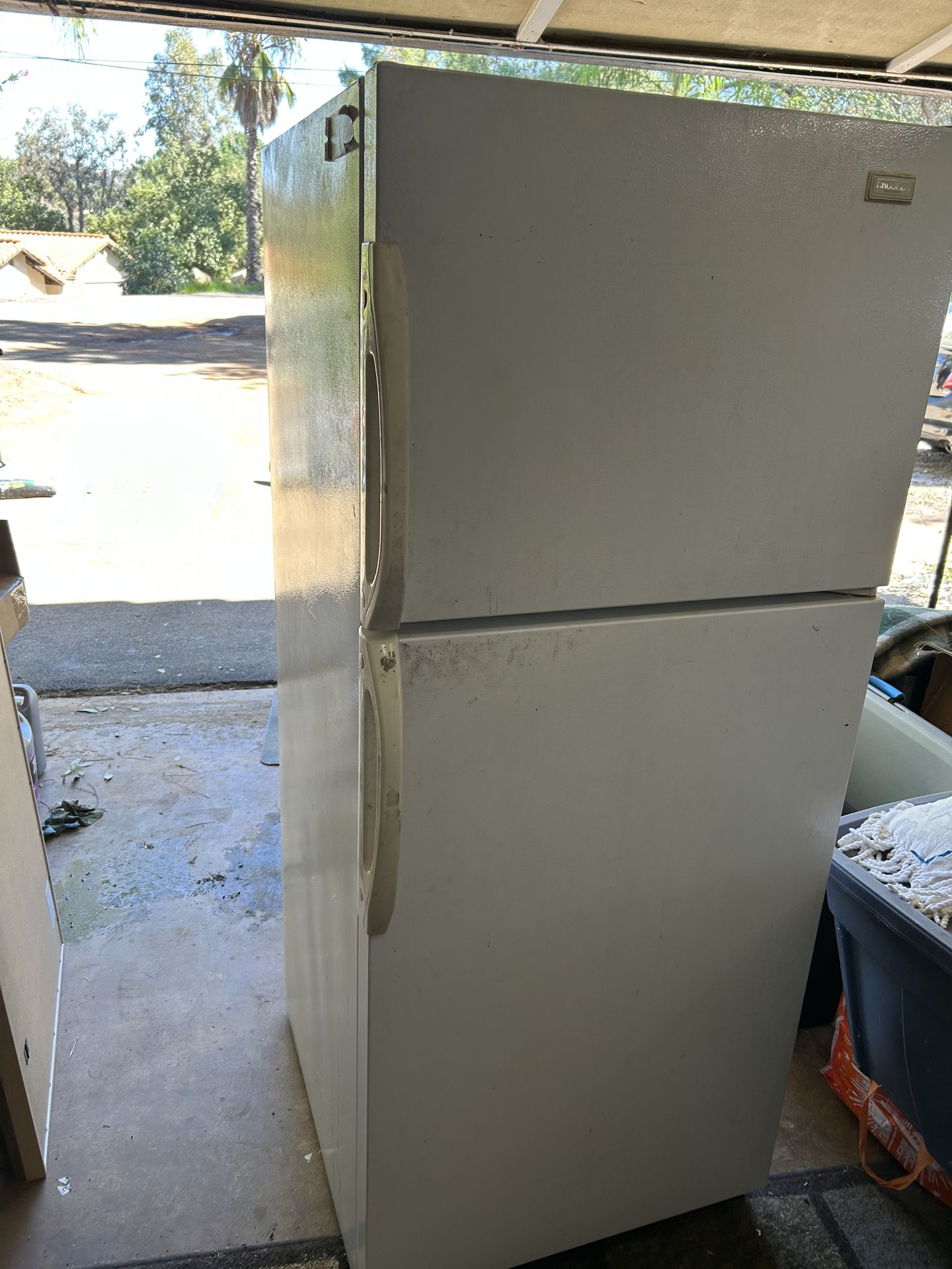 Free small garage fridge for Sale in Alpine, CA - OfferUp