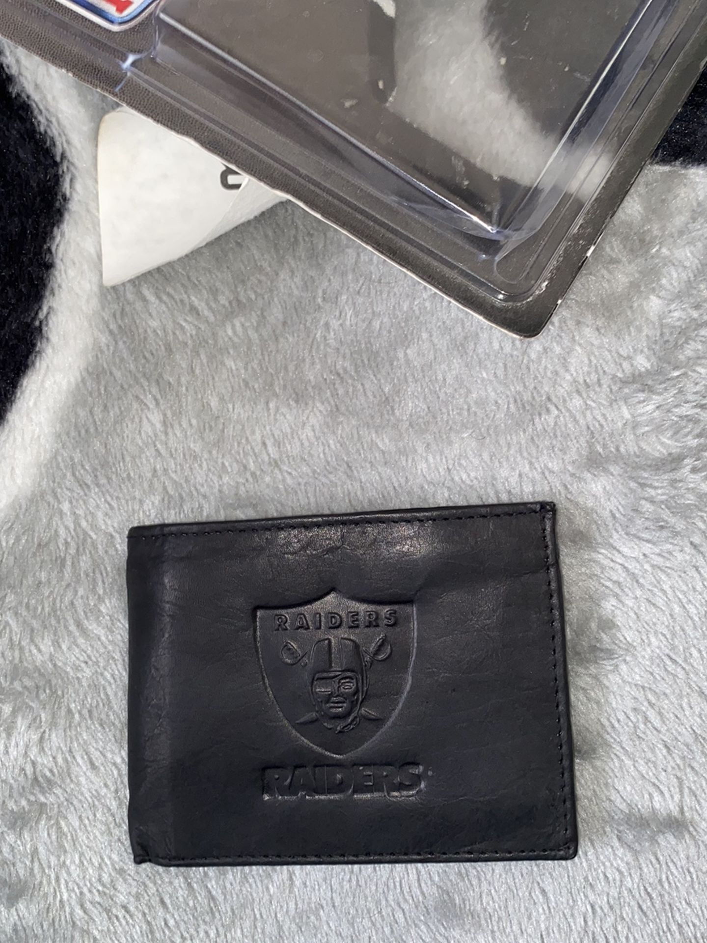 Raiders Leather Wallet for Sale in Tulare, CA - OfferUp