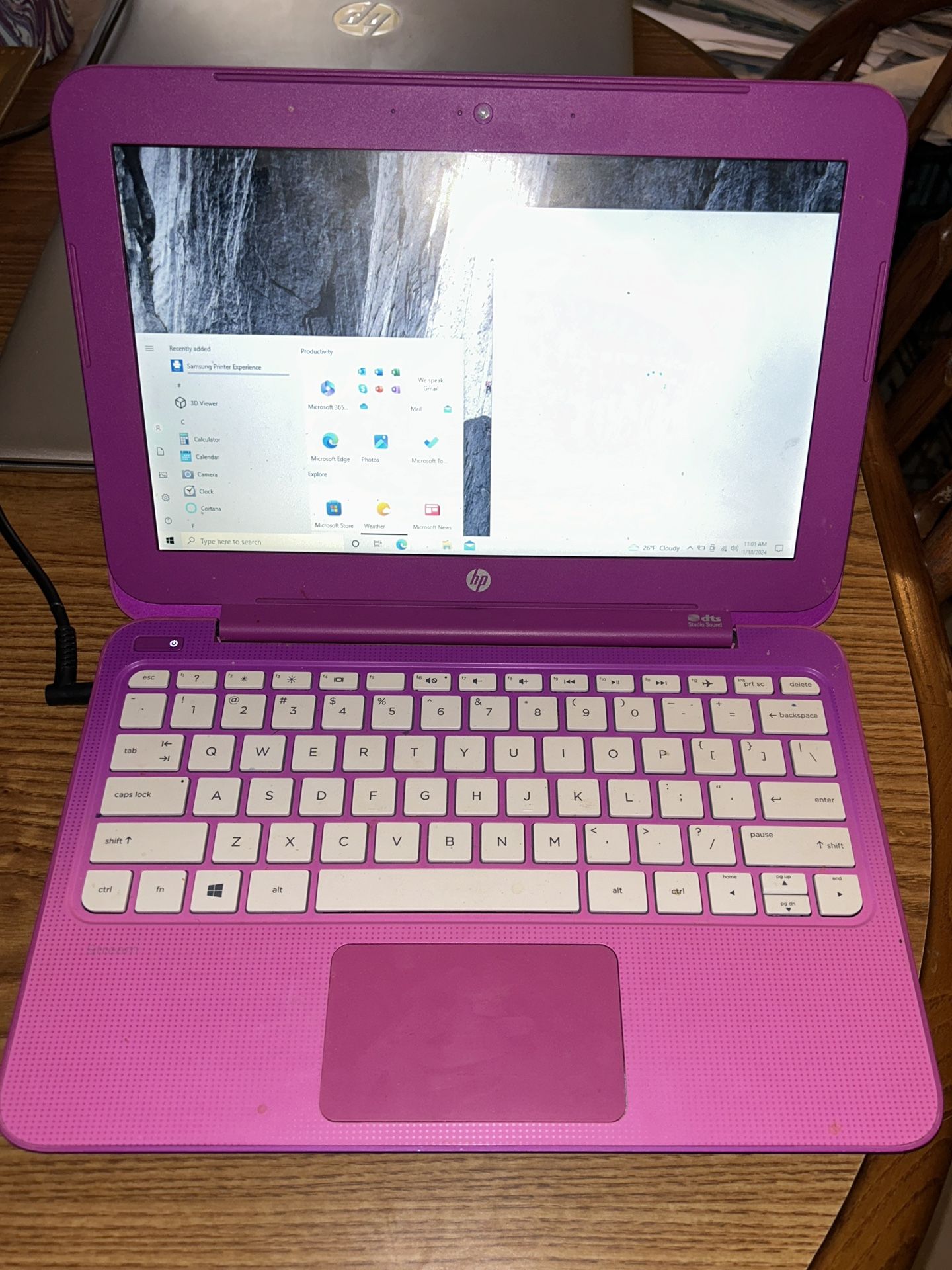 11” Pink HP Mini Notebook Computer for Sale in Columbus, OH - OfferUp