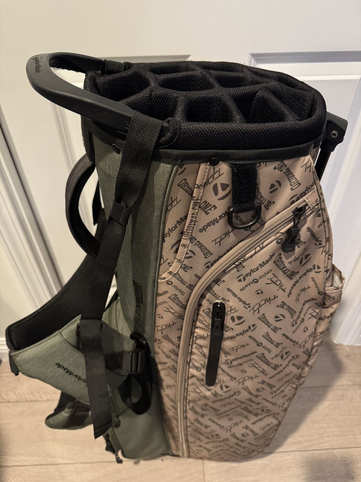 TaylorMade FlexTech Crossover Golf Stand Bag for Sale in Alhambra, CA ...