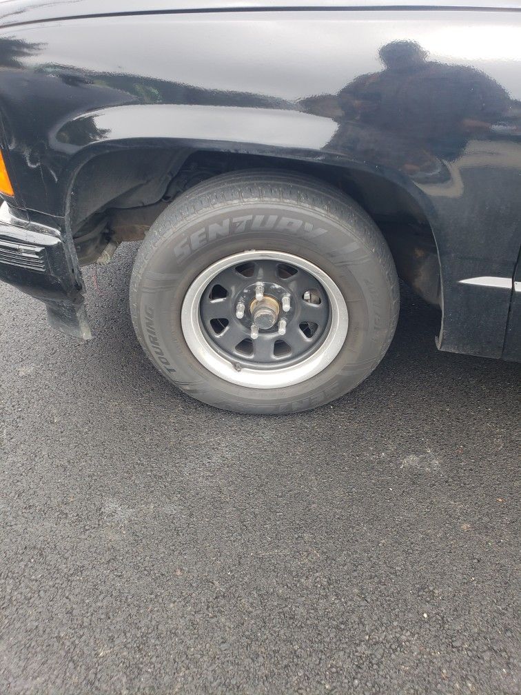 $300 Silverado Wheels 5x5 Lug Pattern for Sale in Fremont, CA - OfferUp