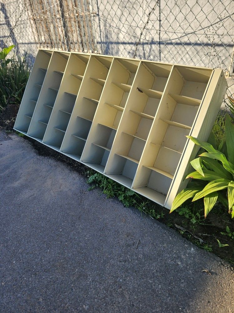 Free Metal Cubby for Sale in Lincoln Acres, CA - OfferUp