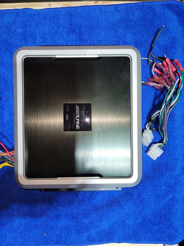 Alpine DSP/ AMP PXE 0805-S 8 CHANNEL IN 12 OUT for Sale in Snohomish ...