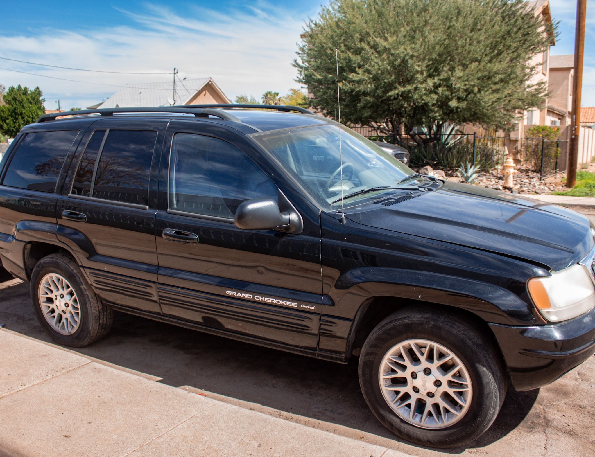 2002 Jeep Grand Cherokee for Sale in Phoenix, AZ - OfferUp