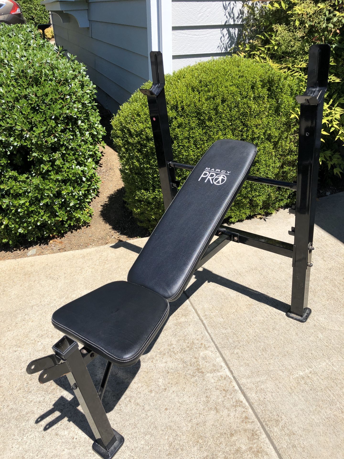 Marcy Pro Weight Bench for Sale in Clayton, CA - OfferUp