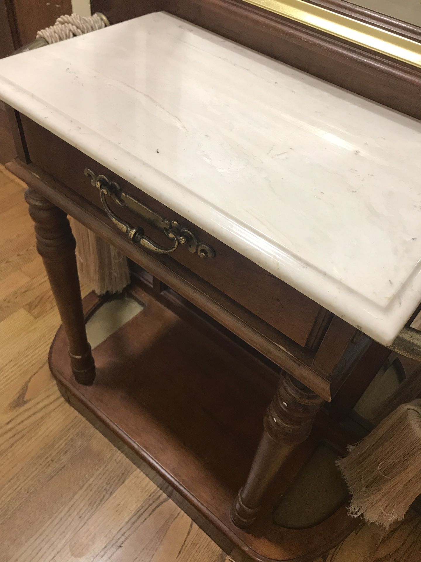 Pulaski Hall Tree for Sale in Dearborn, MI - OfferUp