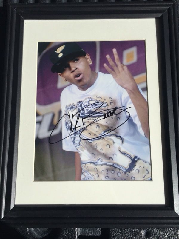 Chris Brown Autograph