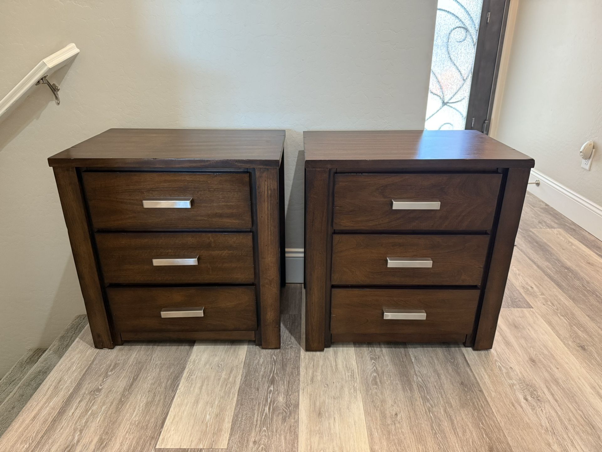2 Matching Nightstands - Very Good Condition! for Sale in Mesa, AZ ...