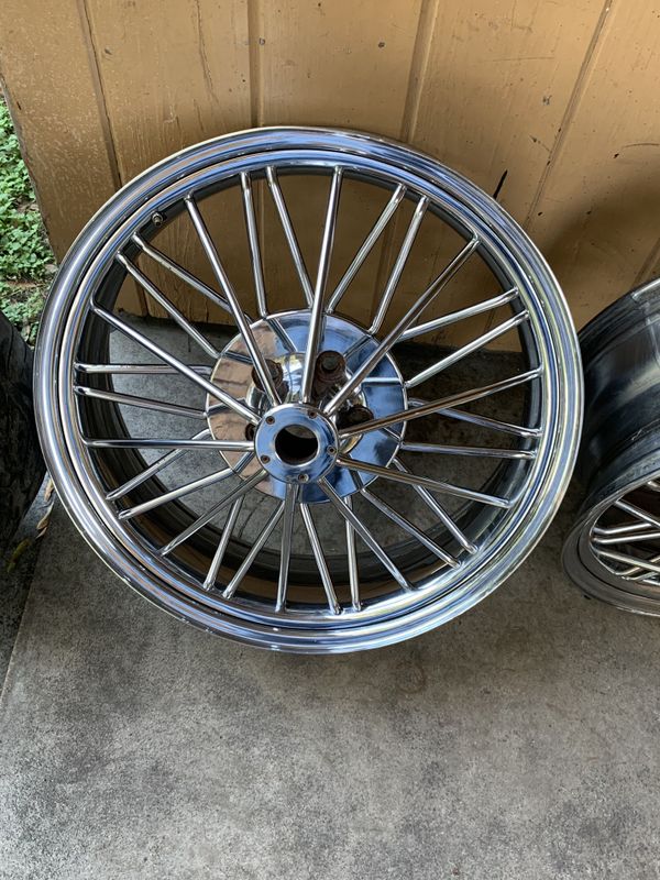 Swangas 22 inch Texas wire wheels 84s with caps for Sale in Houston, TX ...