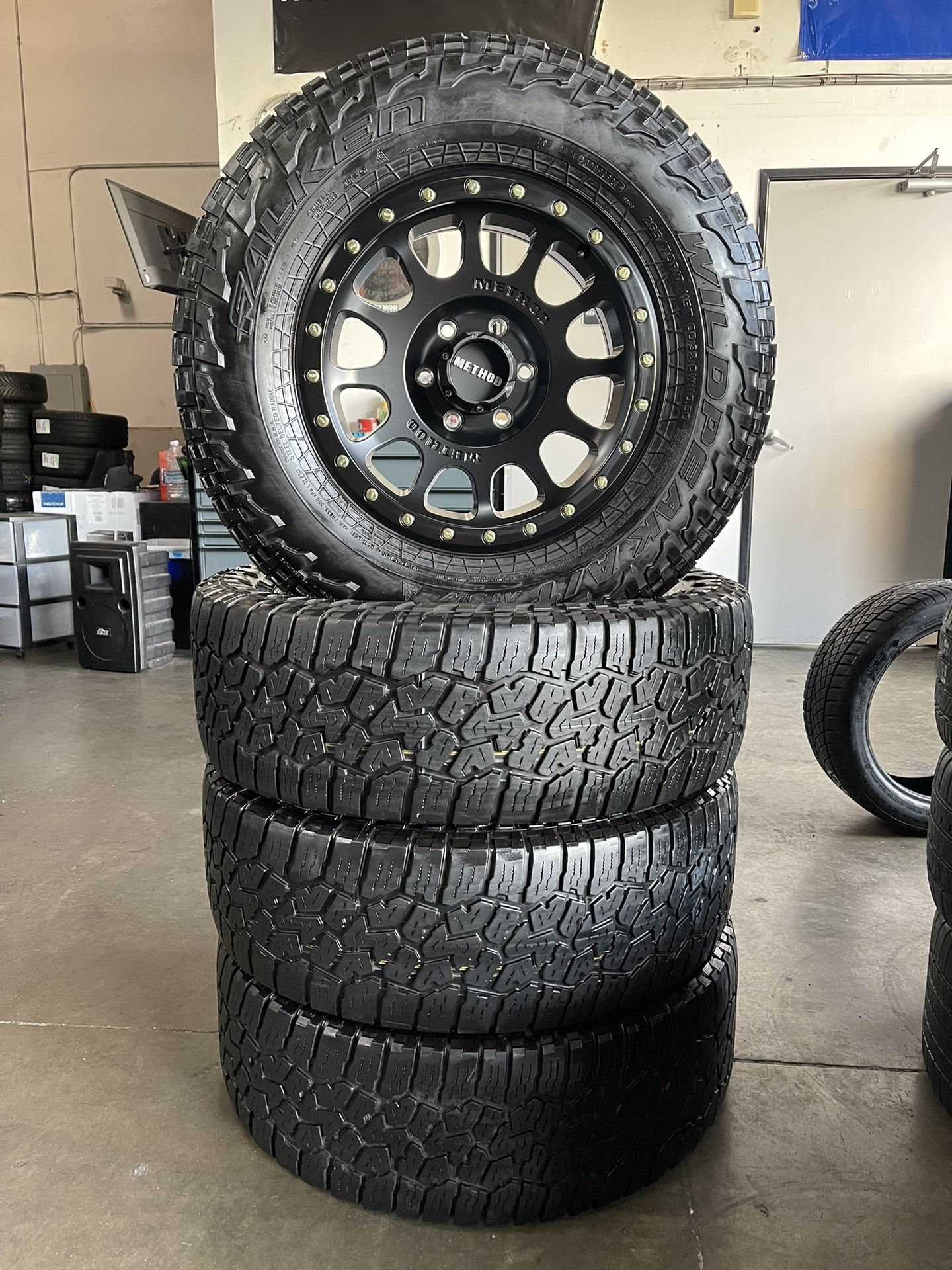 305 Method Race Wheels 17” Black 6x5.5 6x139.7 Falken Wildpeak for Sale ...