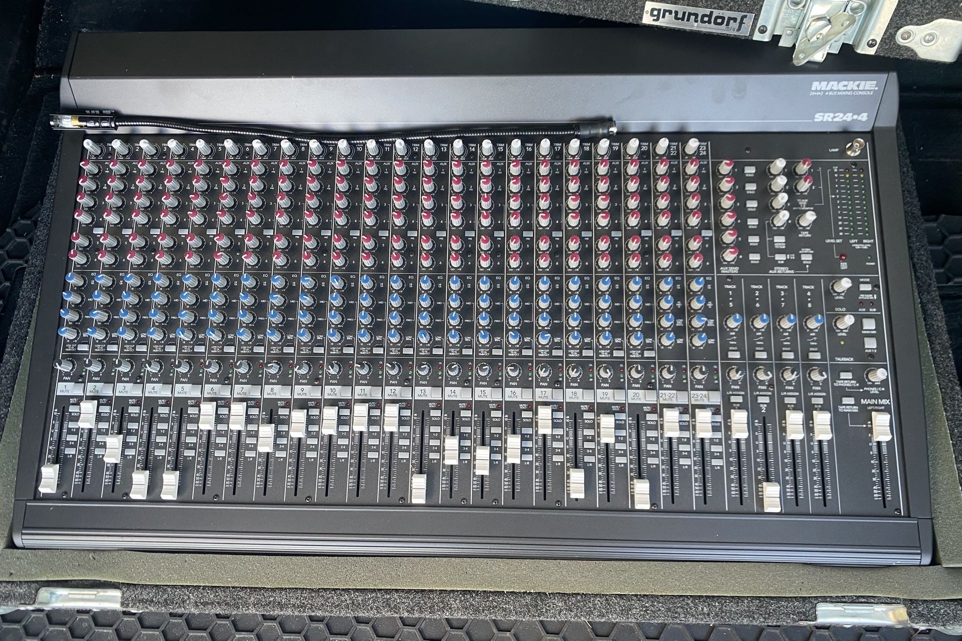 Mackie SR24-4 VLZ 24 Channel Audio Mixer with Case for Sale in La Habra ...