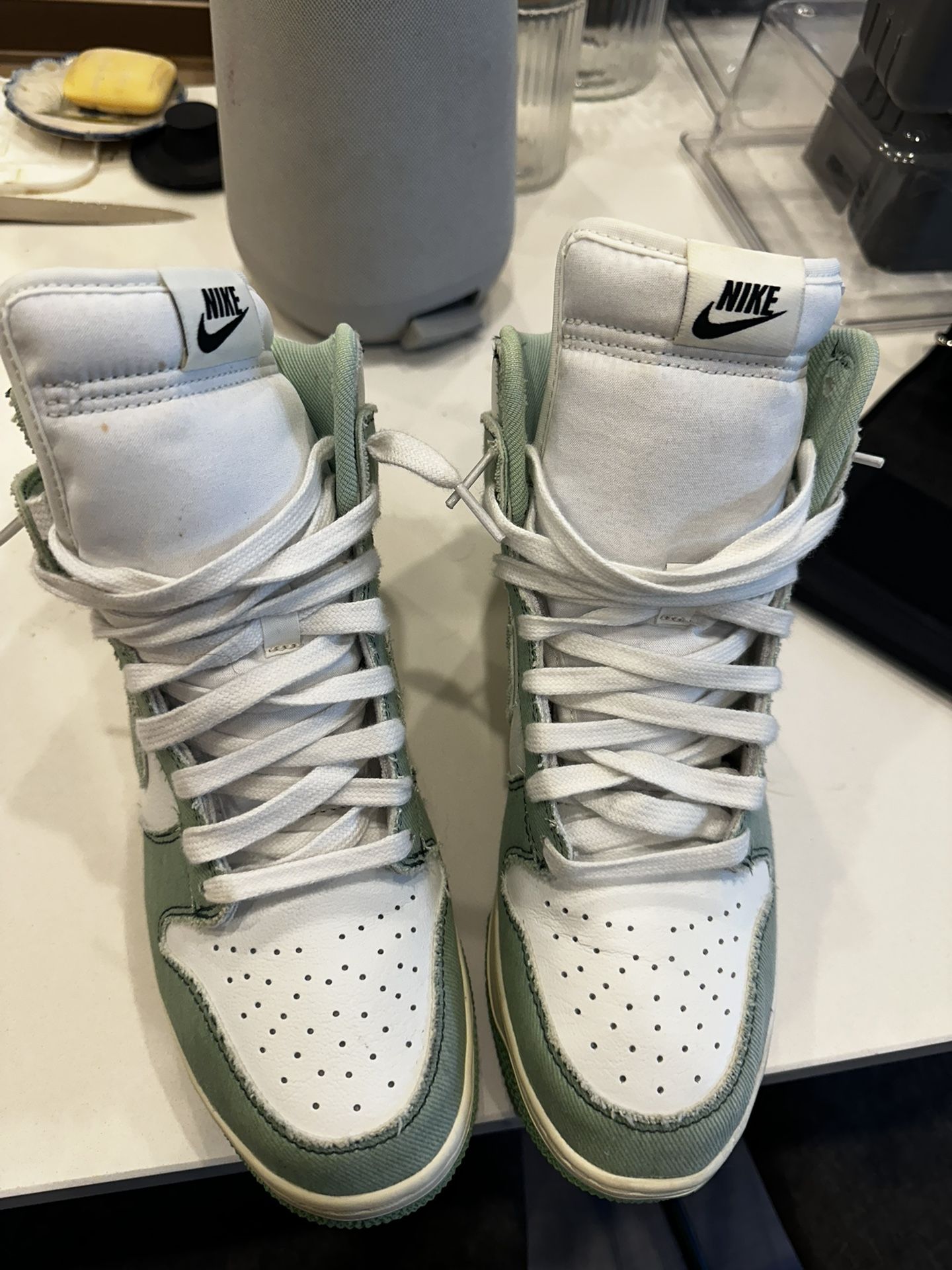 Nike Dunk High Enamel Green for Sale in Cypress, TX - OfferUp