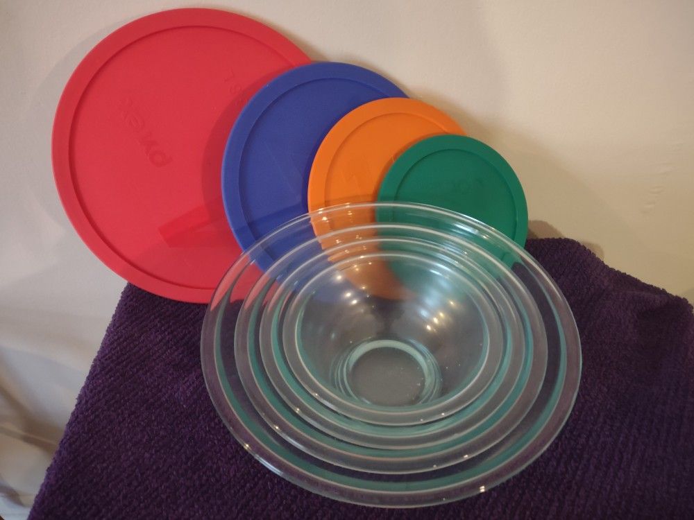 Pyrex 8-piece Glass Mixing Bowl Set With Matching Lids for Sale in ...