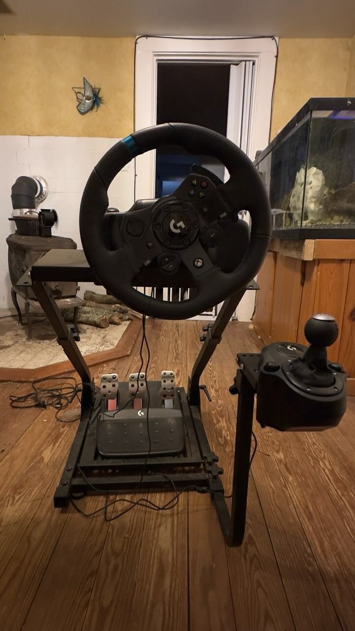 G23 Racing Sim With Shifter And Cockpit for Sale in Newport News, VA ...