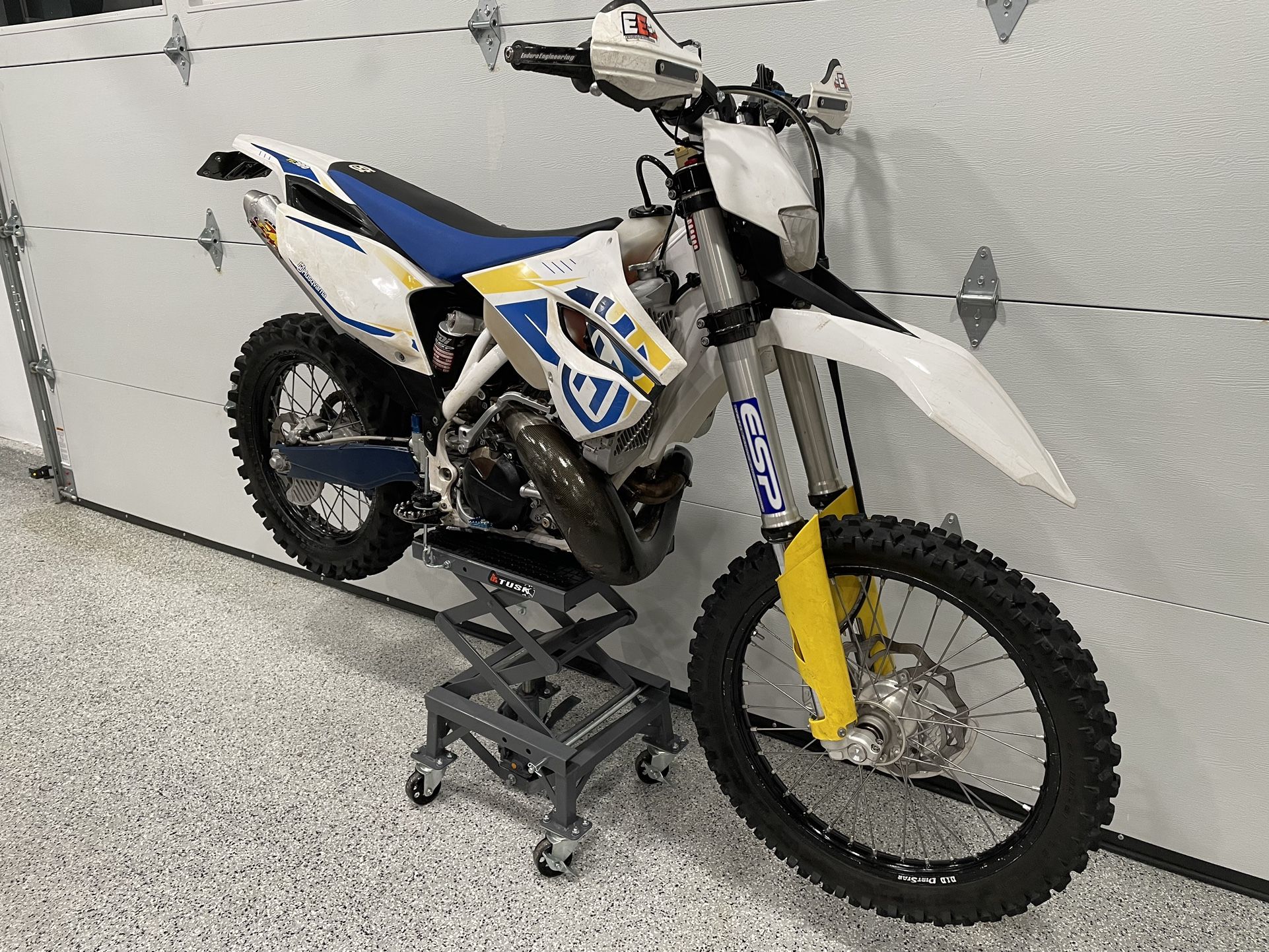 2014 Husqvarna TE300 for Sale in Thousand Oaks, CA - OfferUp