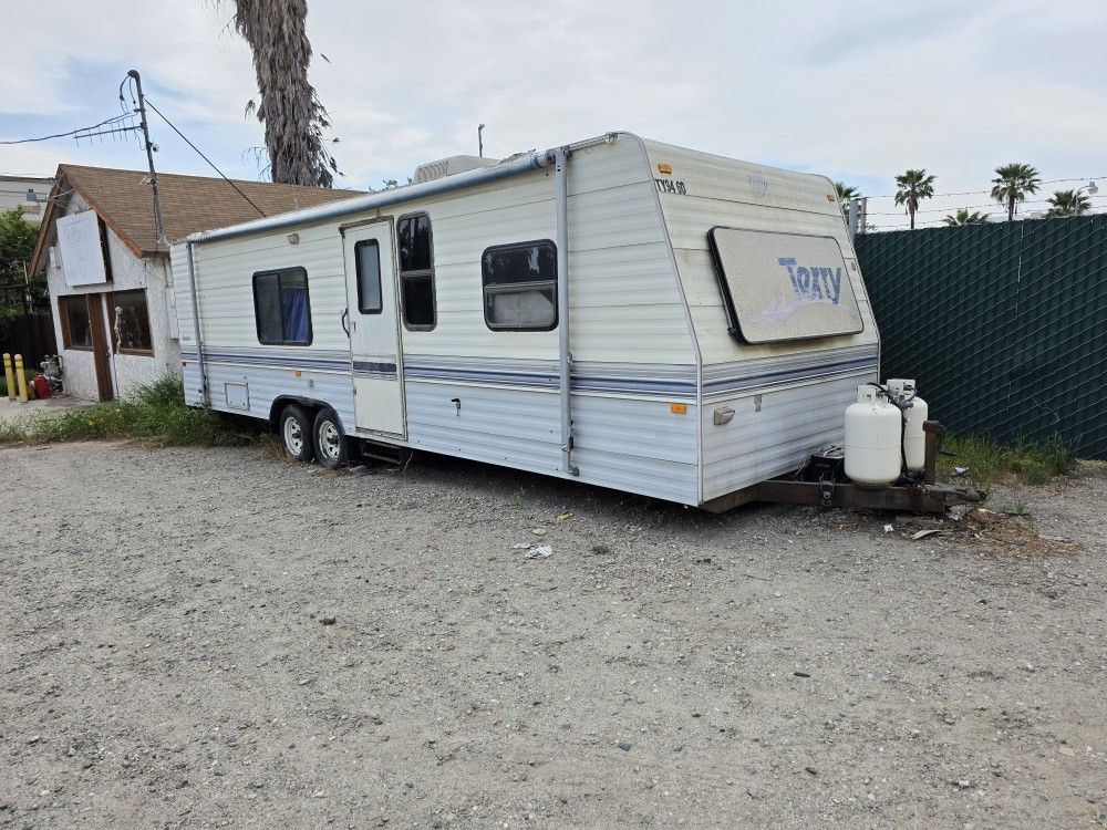 1994 Terry Rv travel Trailer 30ft for Sale in Riverside, CA - OfferUp