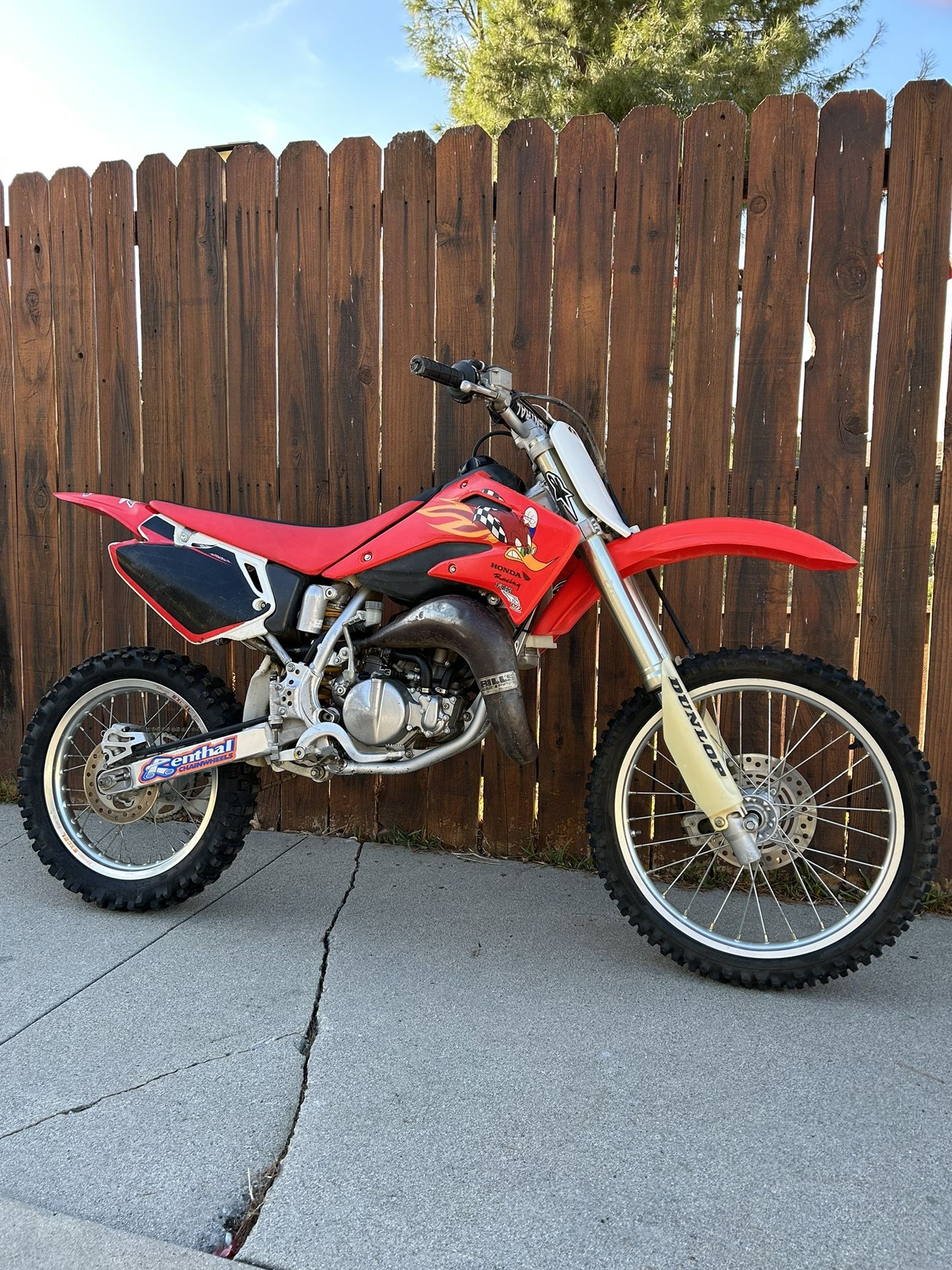 Honda Cr85 for Sale in Los Angeles, CA - OfferUp