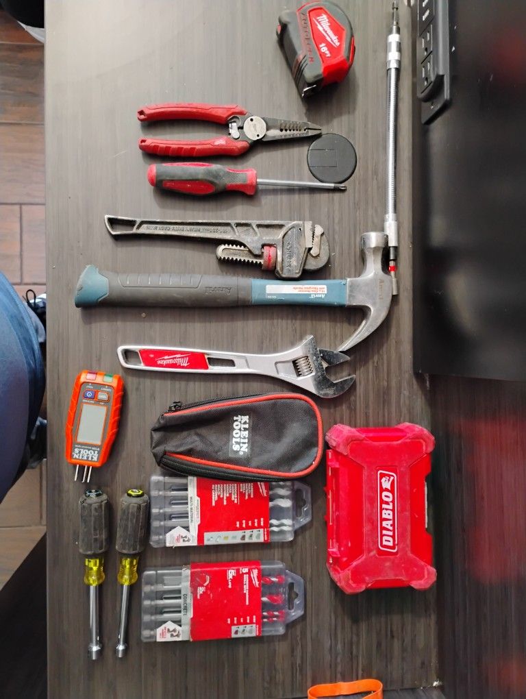 Mix Tools for Sale in Desert Hot Springs, CA - OfferUp