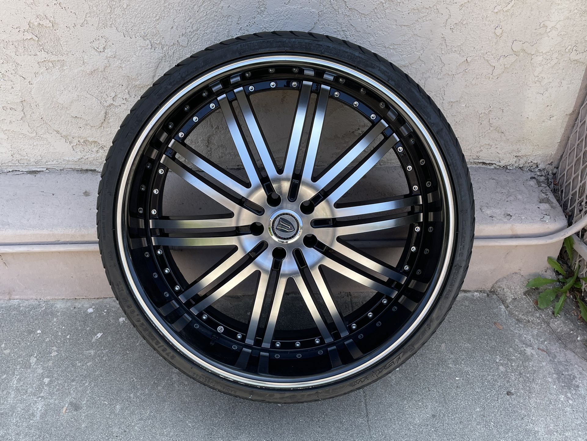 24” Versante Wheels …Like New…Brushed Steel And Black for Sale in Los ...